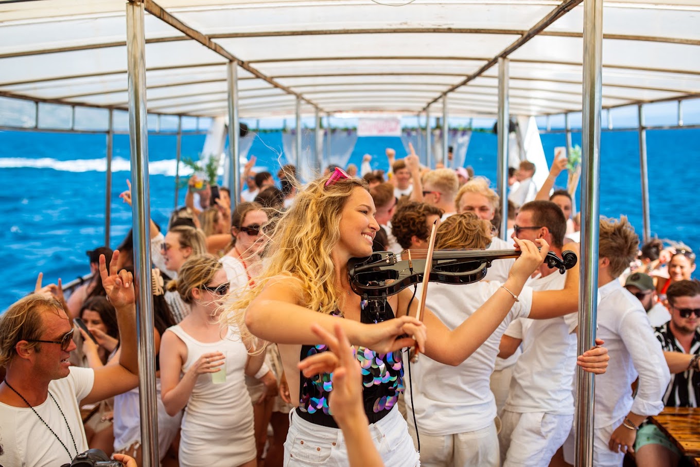 Split Boat Party - Ocealura